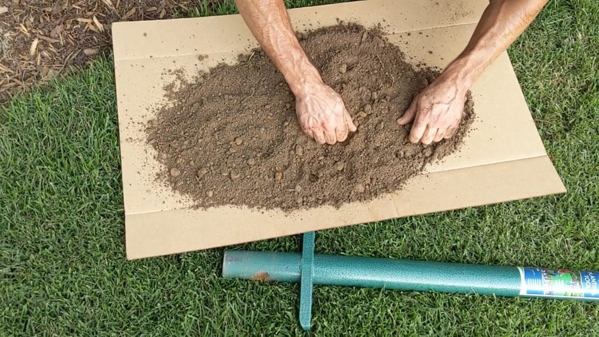 Collect soil samples for testing with the ProPlugger | ProPlugger